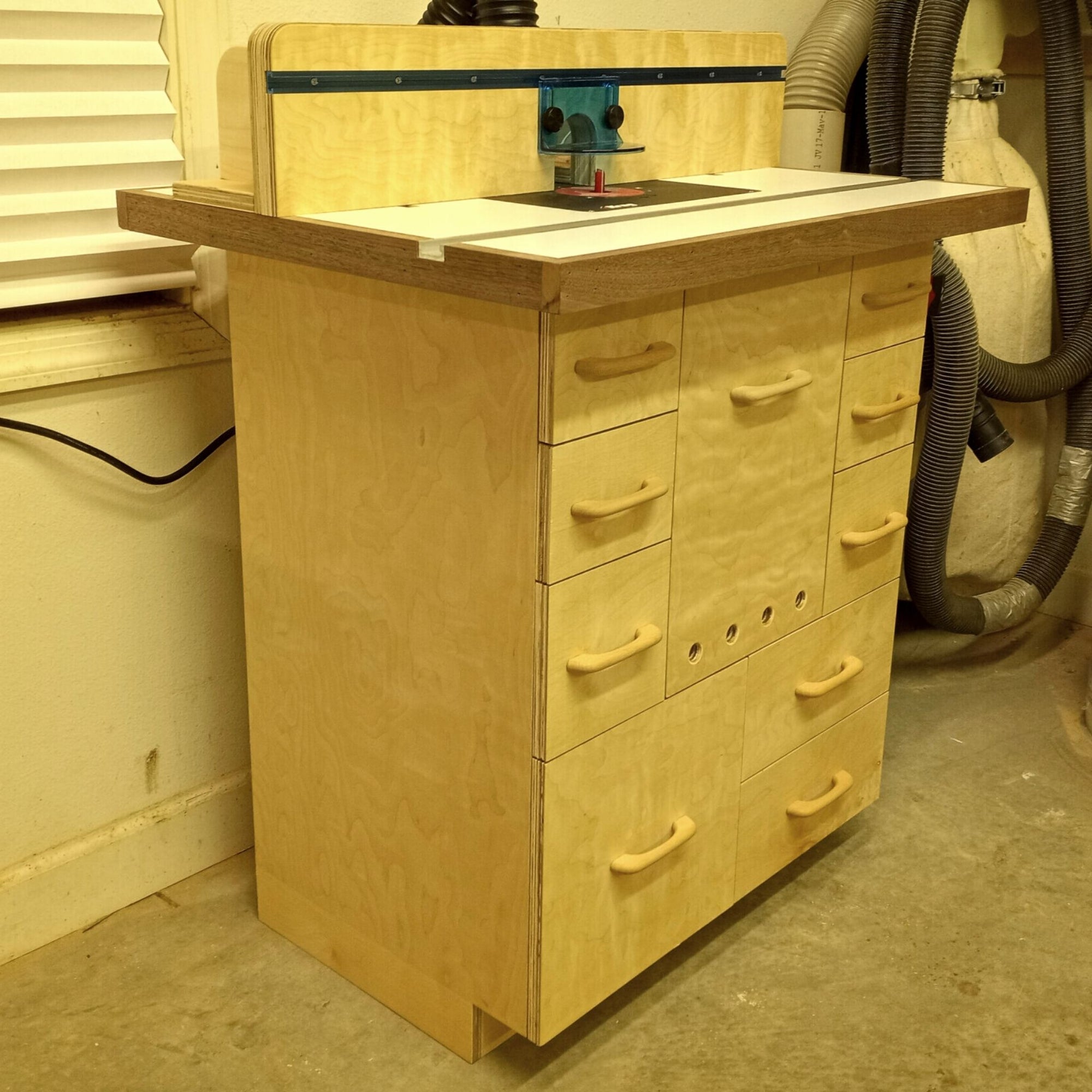 Router Cabinet – Wood Shop Essentials