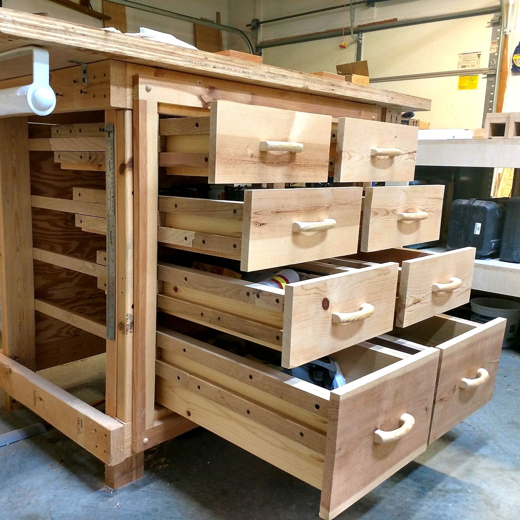 Super-Storage Work Bench – Wood Shop Essentials